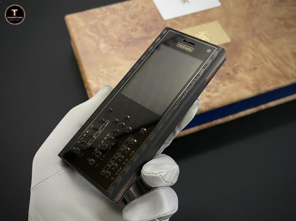 Mobiado Forma Sport Carbon Gold Máy Lướt new 99%